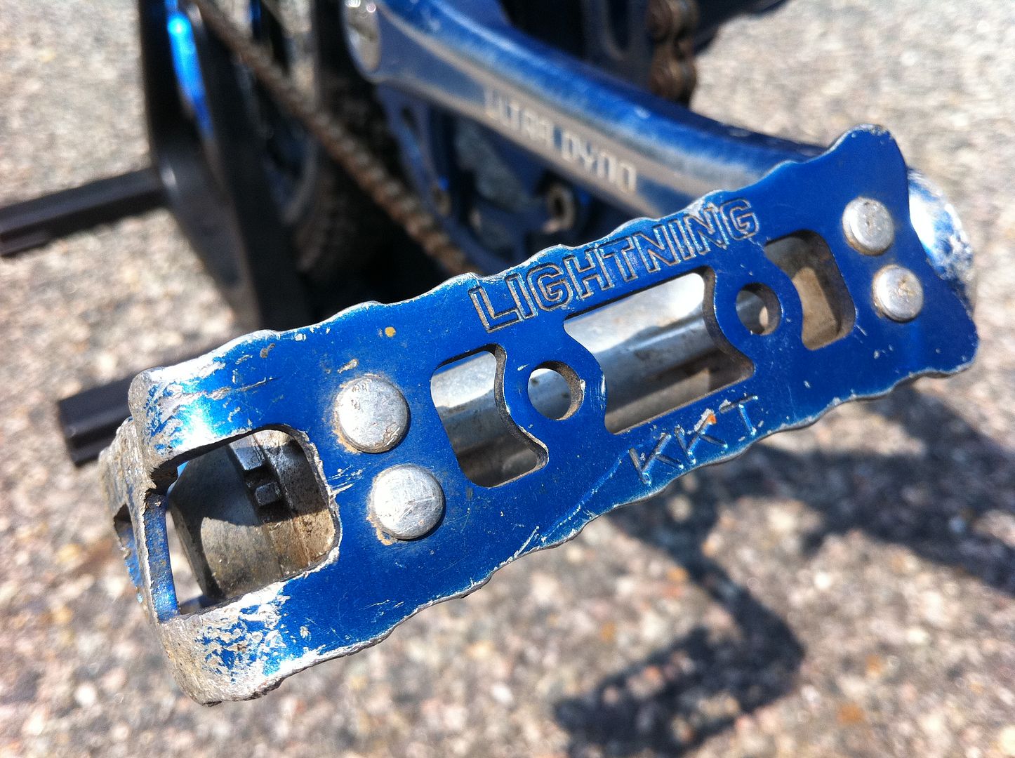 One proud Pappa... SMURF!! Return of the Craigslist "Smurf" bike ...